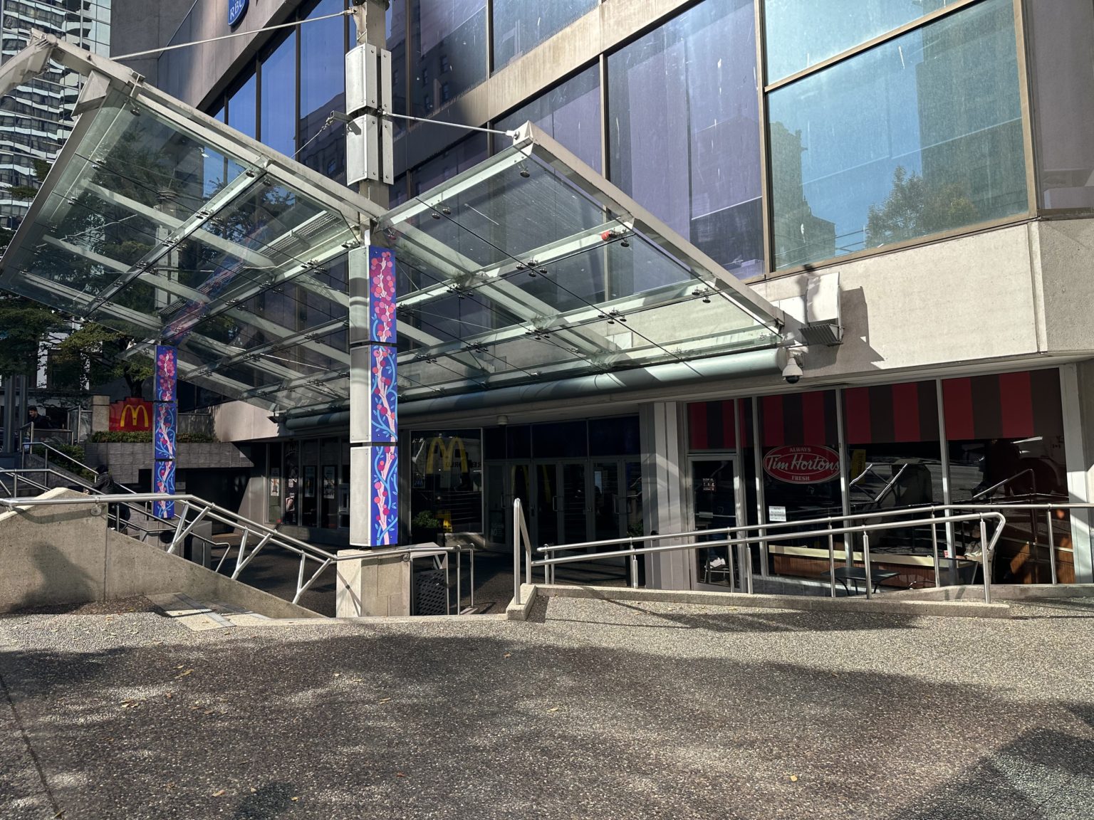 バンクーバー滞在者は持っておきたい身分証明書BCIDの作り方。ICBCで申請 - LifeVancouver カナダ・バンクーバー現地情報